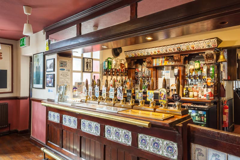 Traditional British Pub Interior Editorial Image - Image of british ...