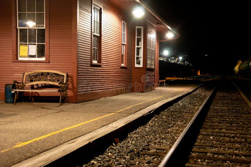 Empty Train Station at Night Stock Image - Image of horizontal, bench ...