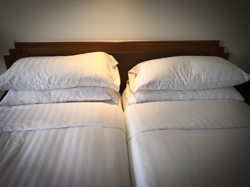 Empty twin bed stock image. Image of clean, hotel, decoration - 109671307