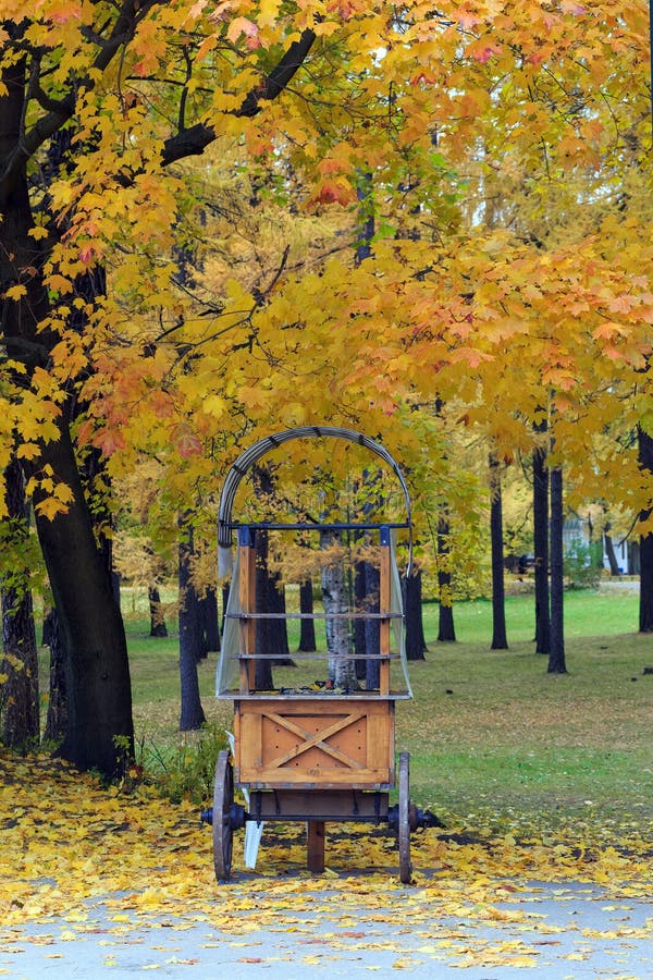 Empty Stall Backgrounds Stock Photos - Free & Royalty-Free Stock Photos ...
