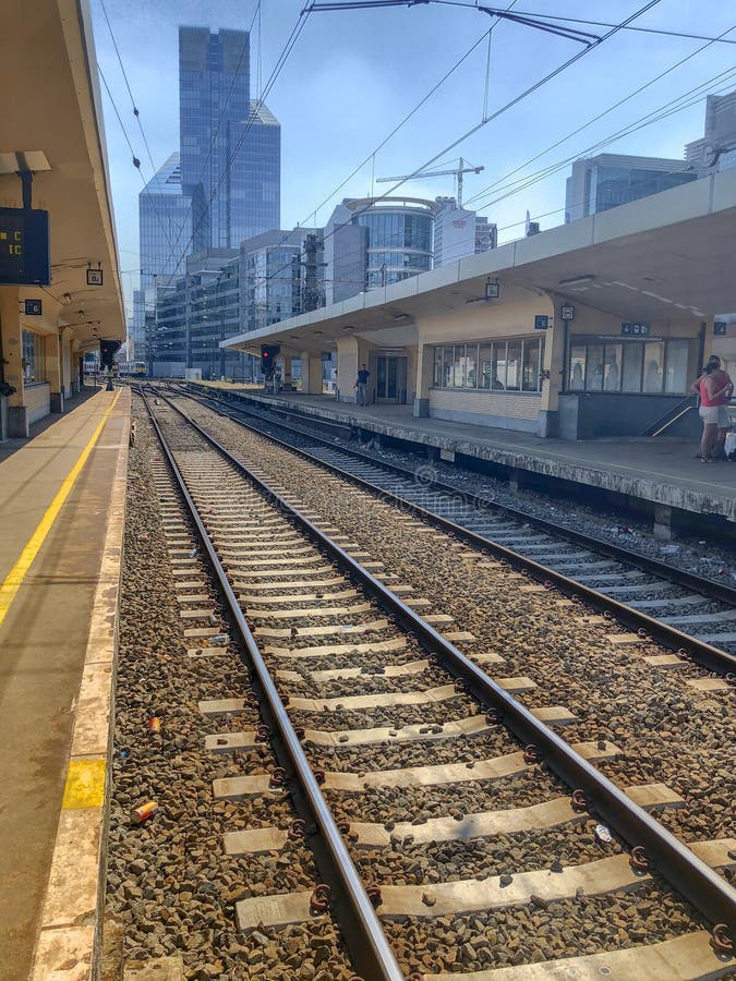 Emtpy railway station editorial photo. Image of industry - 134653326