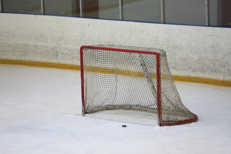 Emty ice hockey gate stock image. Image of puck, empty - 110567629