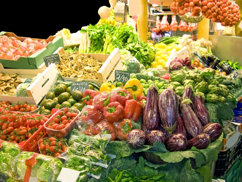 En el mercado imagen de archivo. Imagen de granada, sano - 12214405