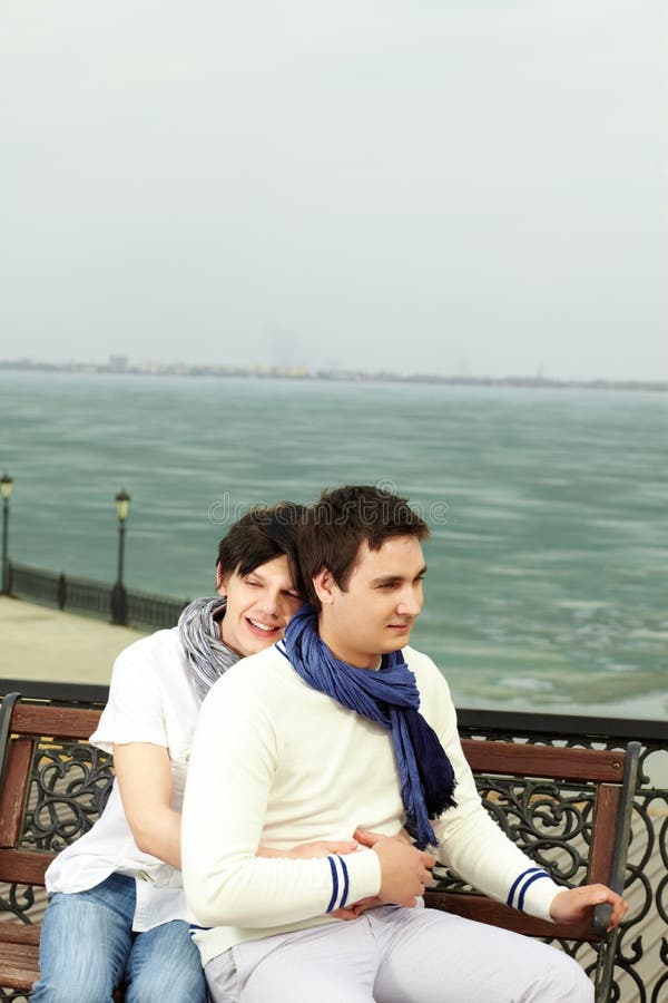 En el muelle imagen de archivo. Imagen de gente, lifestyle - 27879343