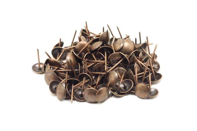 En handfullkoppar spikar arkivfoto. Bild av arbete, spjutspets - 63408970