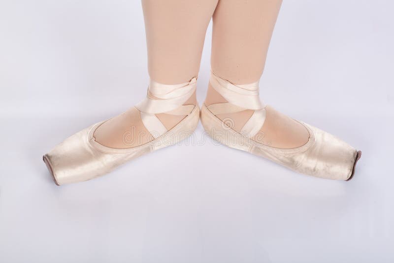En Pointe CORRECT First Position Open Front on Teachers Perspective ...