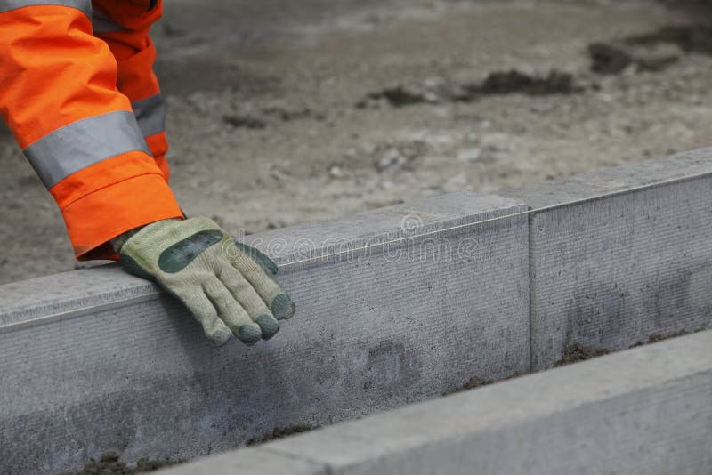 Construcción De Bordillos Y Aceras Imagen de archivo - Imagen de acera ...