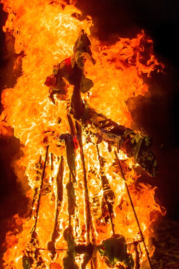 413 Scarecrow Fire Stock Photos - Free & Royalty-Free Stock Photos from ...