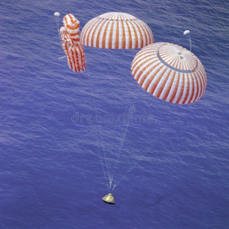Endeavour Nears Splashdown Picture. Image: 218698980