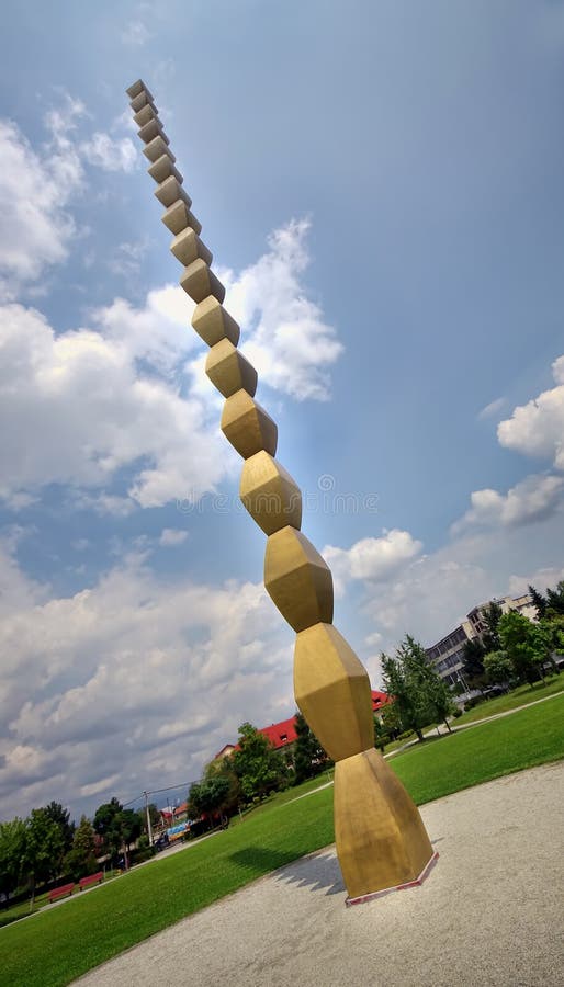 Constantin Brancusi S Endless Column Stock Photo - Image of column ...