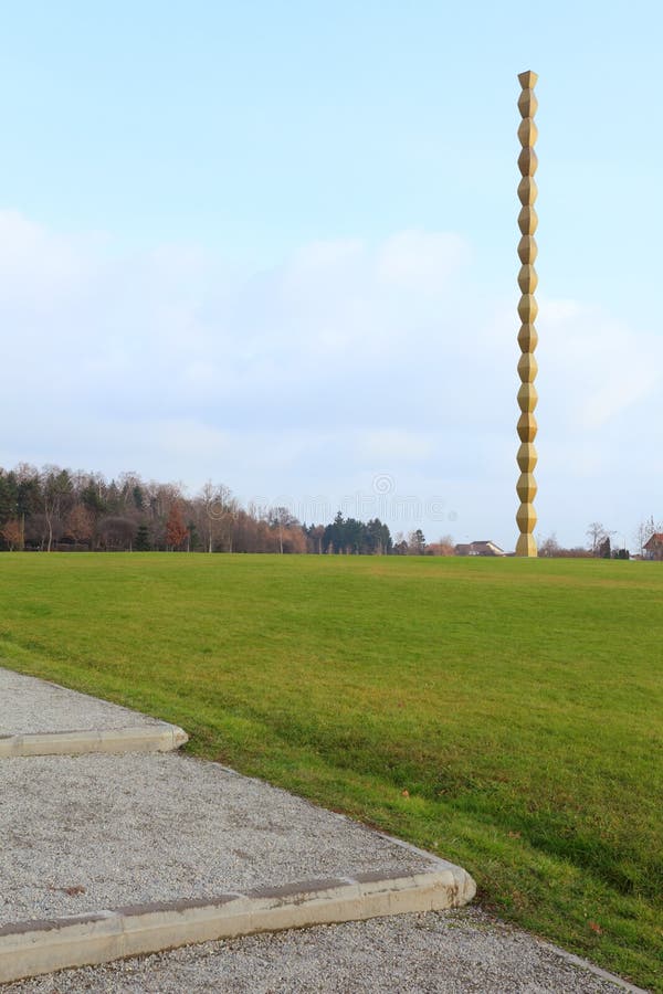 The Endless Column of Constantin Brancusi Stock Photo - Image of ...