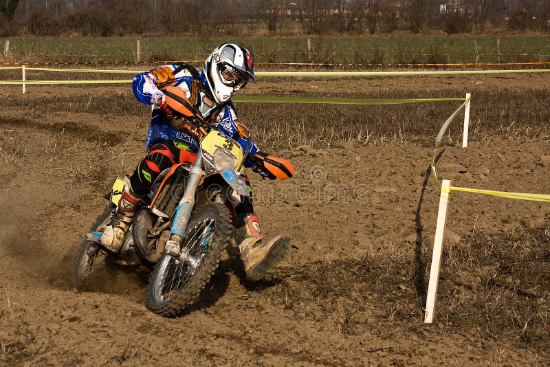 Enduro race editorial photography. Image of brown, helmet - 23573742