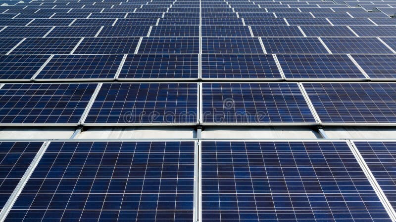 Energie Verde De Los Paneles Solares Foto de archivo - Imagen de verde ...