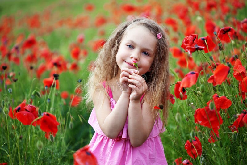 Enfance photo stock. Image du femelle, gosse, vert, enfance - 20192510