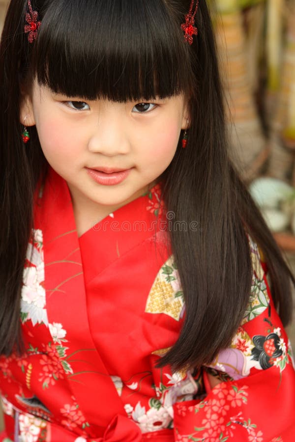 Visage chinois d'enfant photo stock. Image du enfant, noir - 9395744