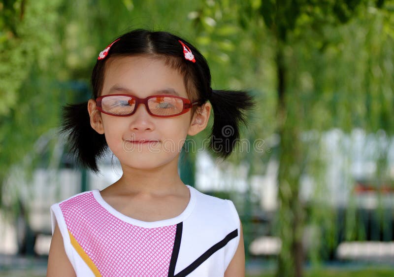 Enfants chinois photo stock. Image du asiatique, mignon - 846974