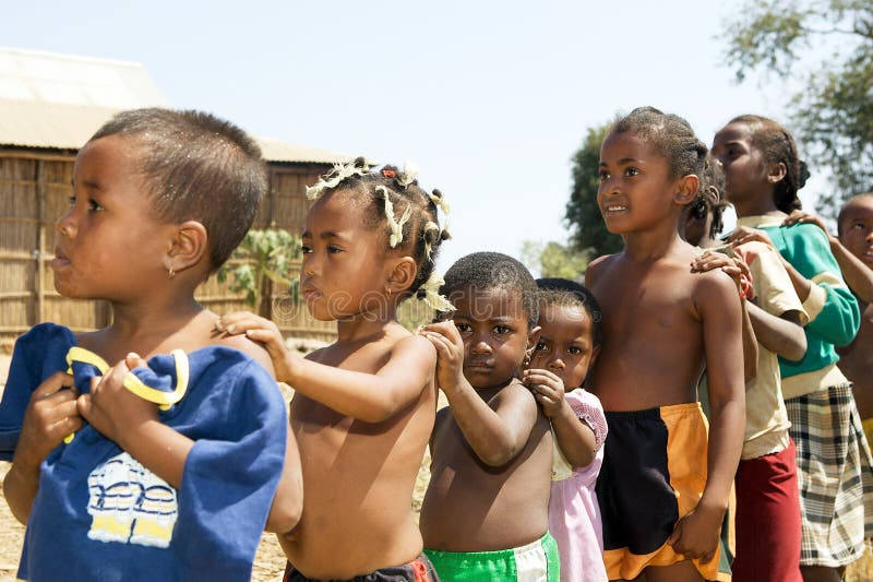 Enfants malgaches photo éditorial. Image du afrique, gens - 21034771