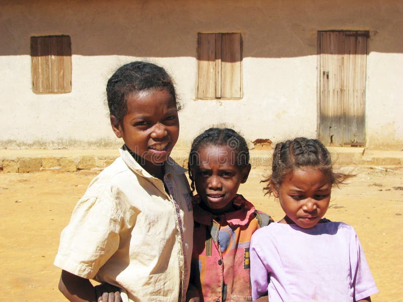Enfants malgaches photo éditorial. Image du afrique, gens - 21034771
