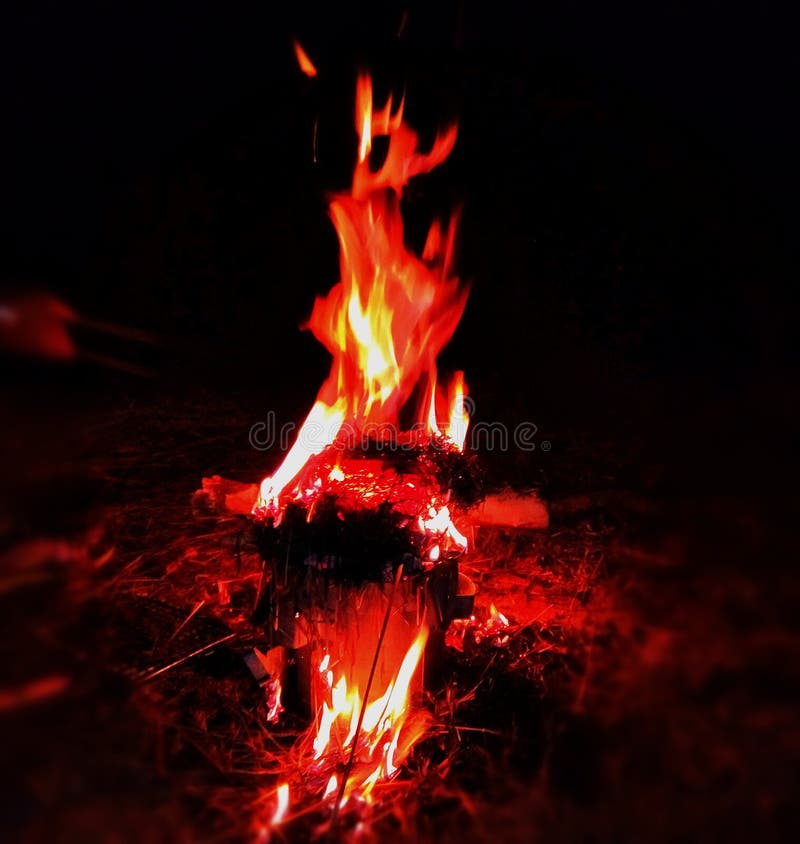 Enfer - le feu de l'enfer photo stock. Image du enfer - 117666196