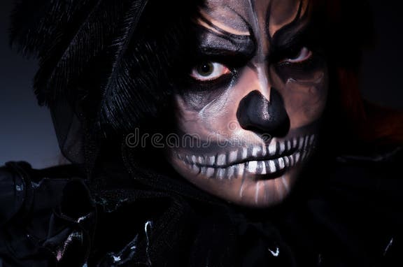 Eng monster stock afbeelding. Image of ogen, dracula - 34664661