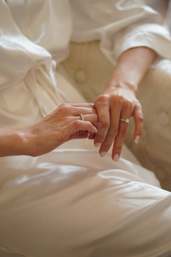 Engagement ring of bride stock photo. Image of adult - 262542782