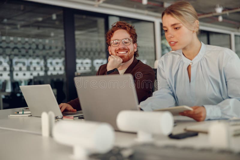 Engaging in Collaborative Work within the Dynamics of a Modern Office ...