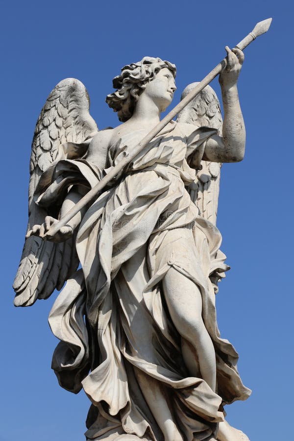 Engel in Rome stock afbeelding. Image of steen, beeldhouwwerk - 76705885