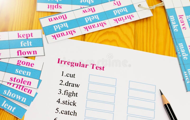 Engels Examen Op De Tafel Met Een Potlood Stock Foto - Image of ...