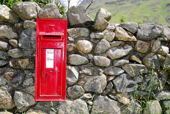 Engelse brievenbus stock foto. Image of heuvels, brieven - 18599586