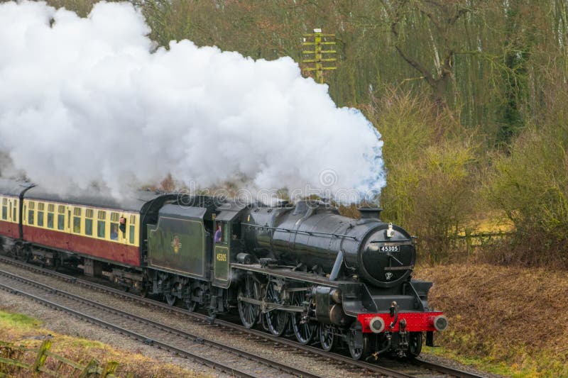 Engelse Stoomtrein Met Vervoer Redactionele Fotografie - Image of ...