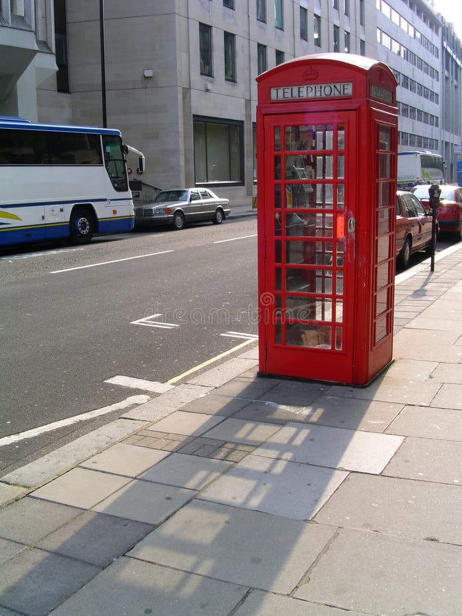 Engelse telefooncel stock afbeelding. Image of gezoem - 1597749