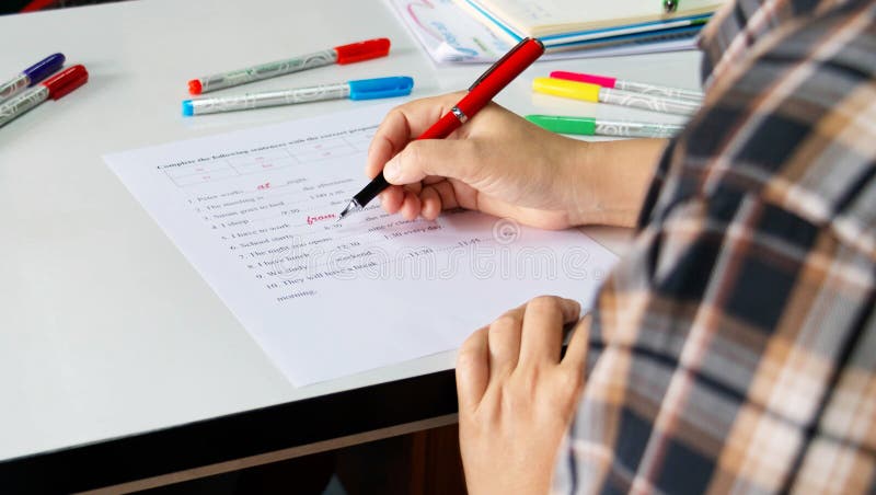 Engelse Test Aangaande Lijst Stock Foto - Image of delen, universiteit ...