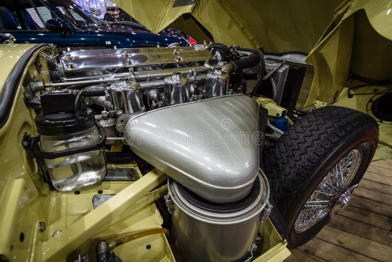 Engine Compartment Jaguar E-Type Series 1 Coupe, 1963 Editorial Photo ...