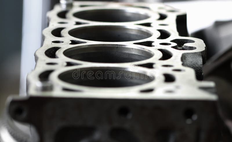 Engine Cylinder Bore and Remove the Cylinder Head and Piston for Repair ...