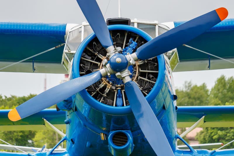 Aircraft propeller 4 blade stock photo. Image of path - 16771850