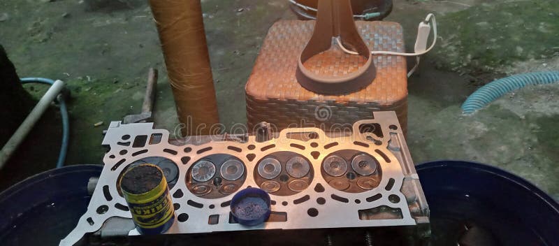 Engine home build process editorial stock image. Image of home - 315082794