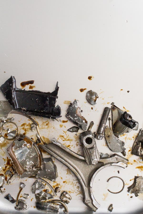 The Engine of the Sports Car Exploded and Collapsed at the Start of the ...