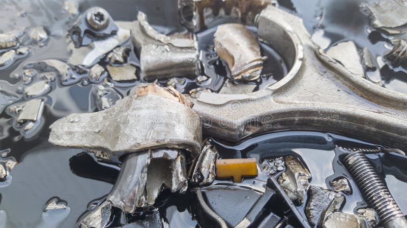 The Engine of the Sports Car Exploded and Collapsed at the Start of the ...