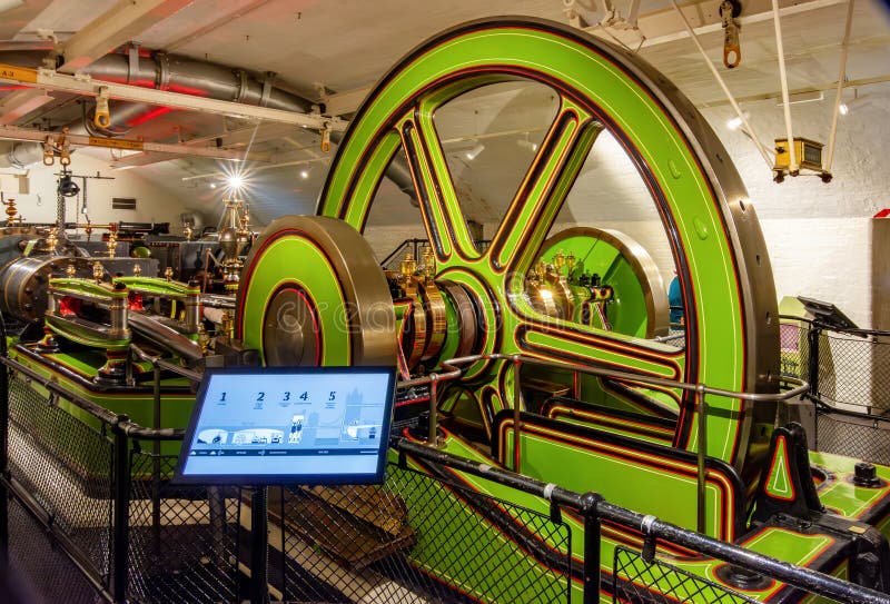 Engine in Tower Bridge Lifting Bridge Spans, London, UK Stock Image ...