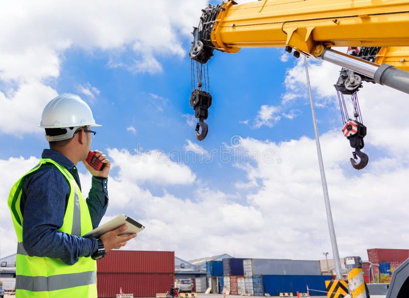 Offshore Lifting Operations At Sea Stock Image - Image of glass, pipe ...
