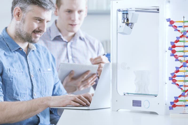 Engineer with 3d printer stock image. Image of computer - 86310439