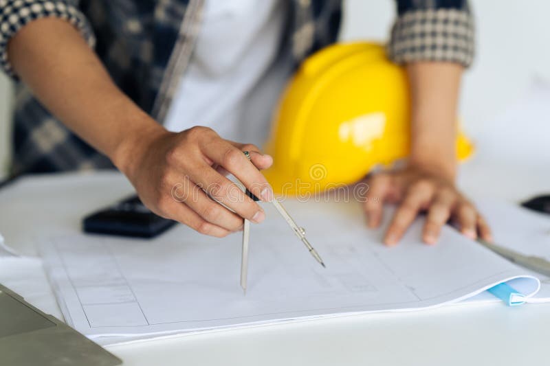 Engineer are Planning a Structure Sketch with Circular Tools. Complete ...