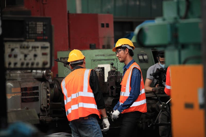 Engineer Team Full Skill Quality for Maintenance and Training in ...