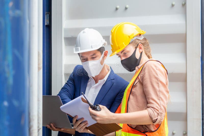 Engineer Wearing Protection Face Mask Against Coronavirus, Foreman ...