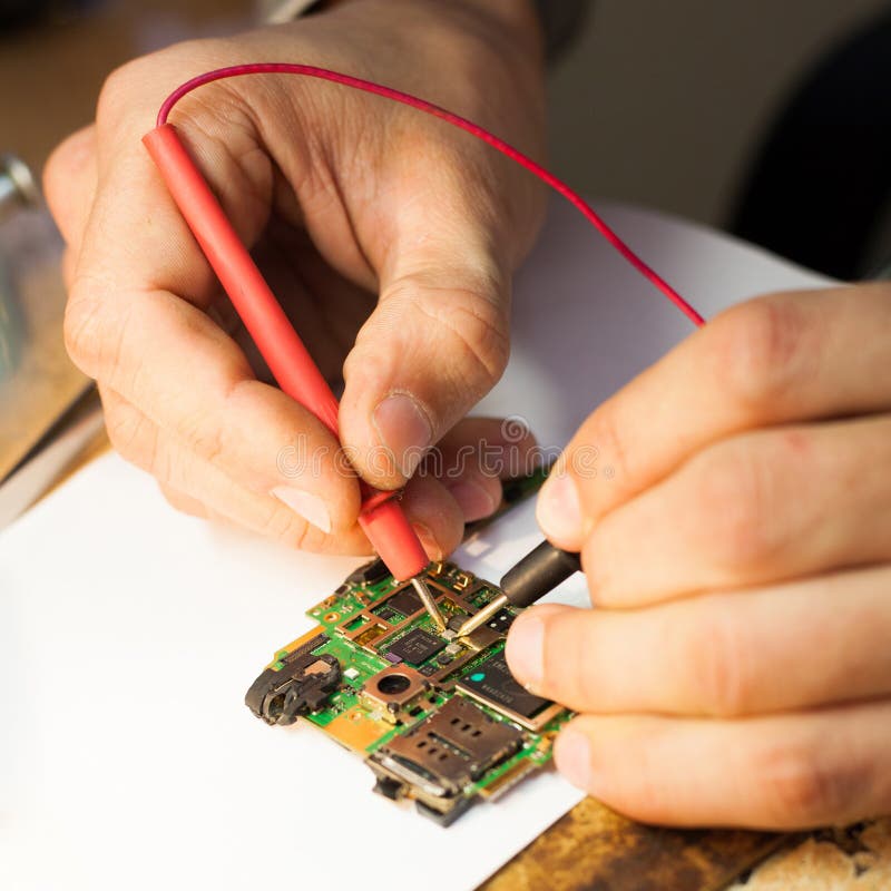 Engineer working with PCB stock image. Image of layout - 69111135