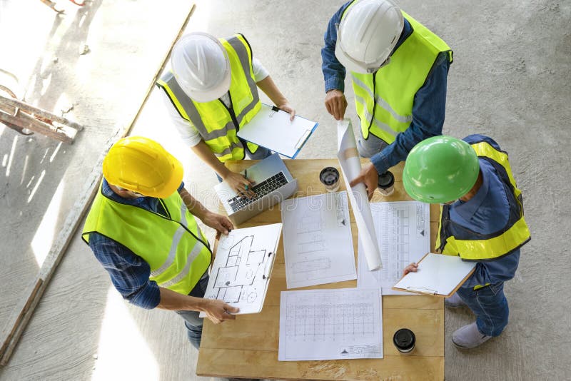 Engineering Teamwork Meeting on Site Work,engineers Project Manager ...