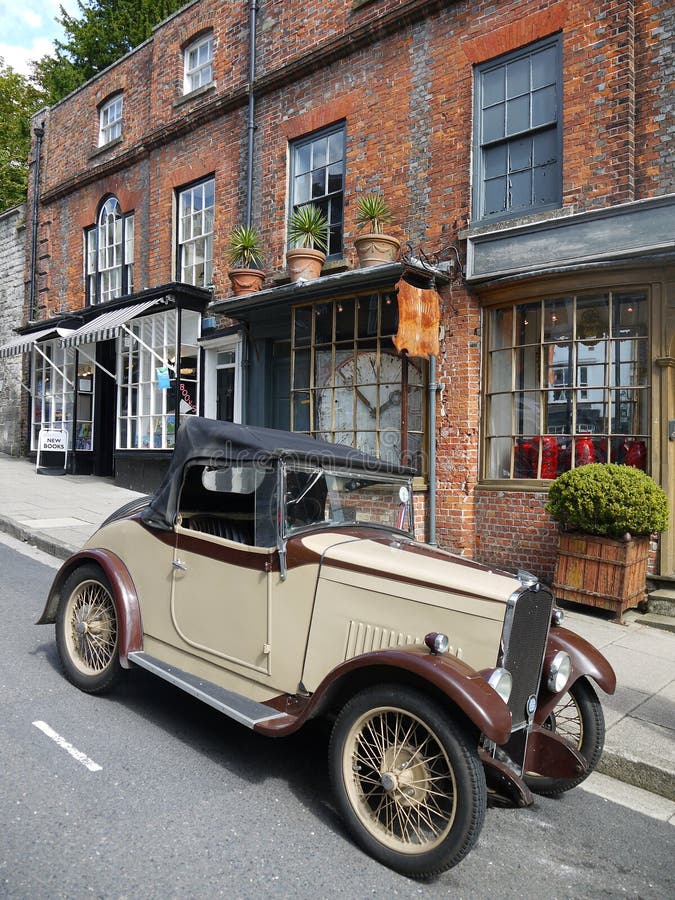 England: Vintage Car and Old Shops Stock Photo - Image of town, britain ...
