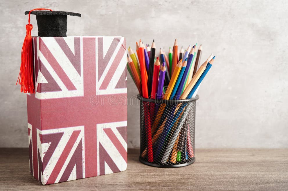 English Book with Graduate Hat, Learning and Tutorial for Foreigner ...