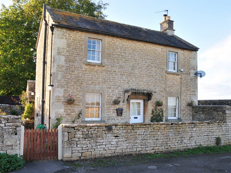 Old English Cottage stock photo. Image of cottages, breakfast - 20732194