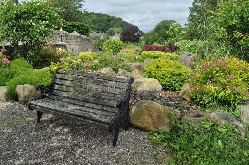 In an English Country Garden Stock Image - Image of peaceful, secluded ...